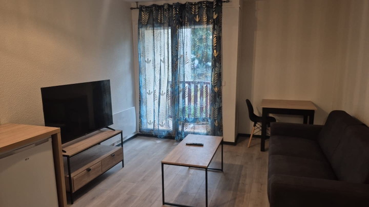 Studio Spacieux Avec Balcon - Mont-de-Marsan