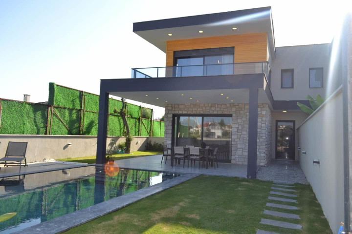 Ayayorgi Super-luxury Rooms With Pool Are Air-conditioned. - Çeşme