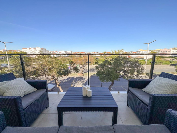 Apartamento Novo A 300m Da Praia Com Varanda - Altura, Portugal