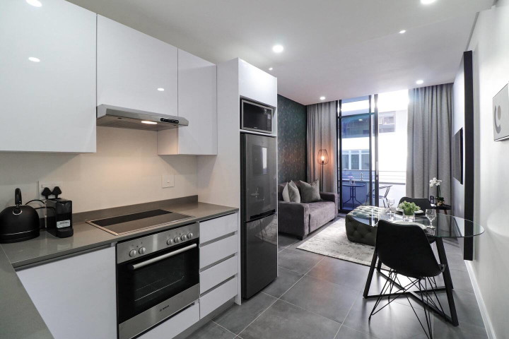 Reserved Suites Illovo One Bedroom Apartment - Sandton