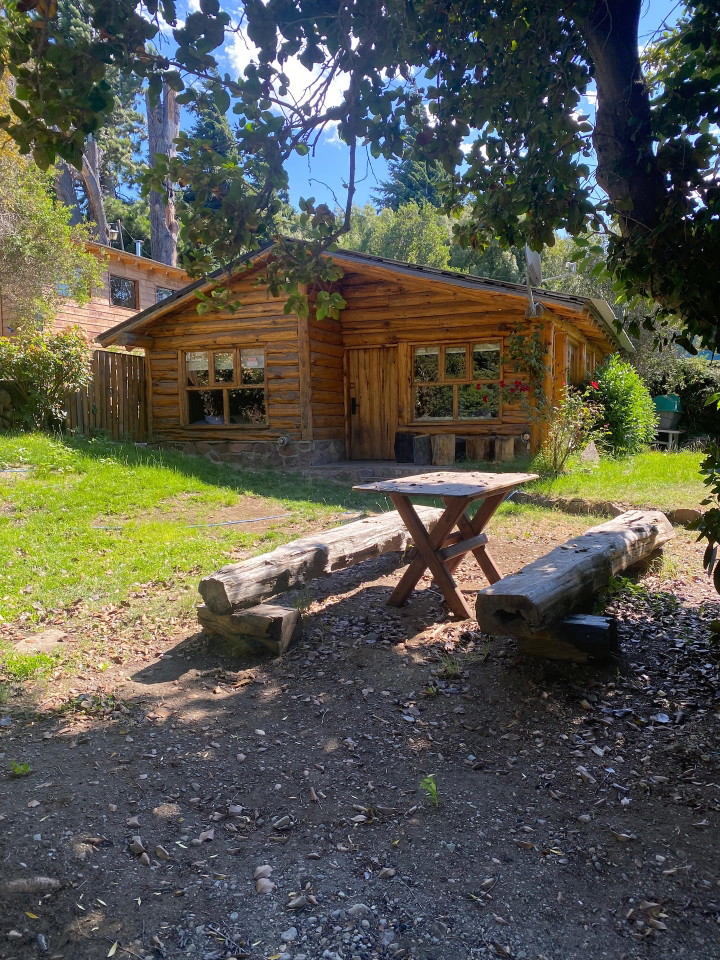 Otto Cabin - Golondrinas - With Lake Shore - Argentina