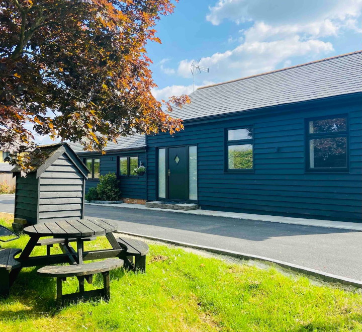 Beautiful Barn Conversion - Romford