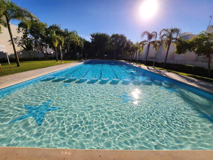 House With 3 Bedrooms, All With A Bathroom, A.c., Walmart Next Door - Playa del Carmen
