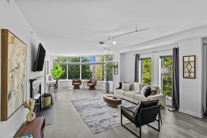 The Crown Residence: Urban Luxe - Charlotte