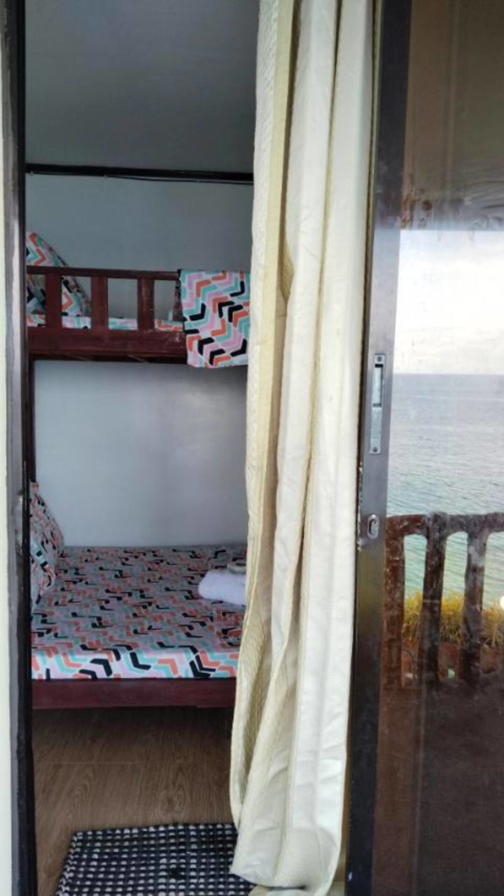 Cliff Cabanas - Cave In: Good For 4 Pax - Catmon