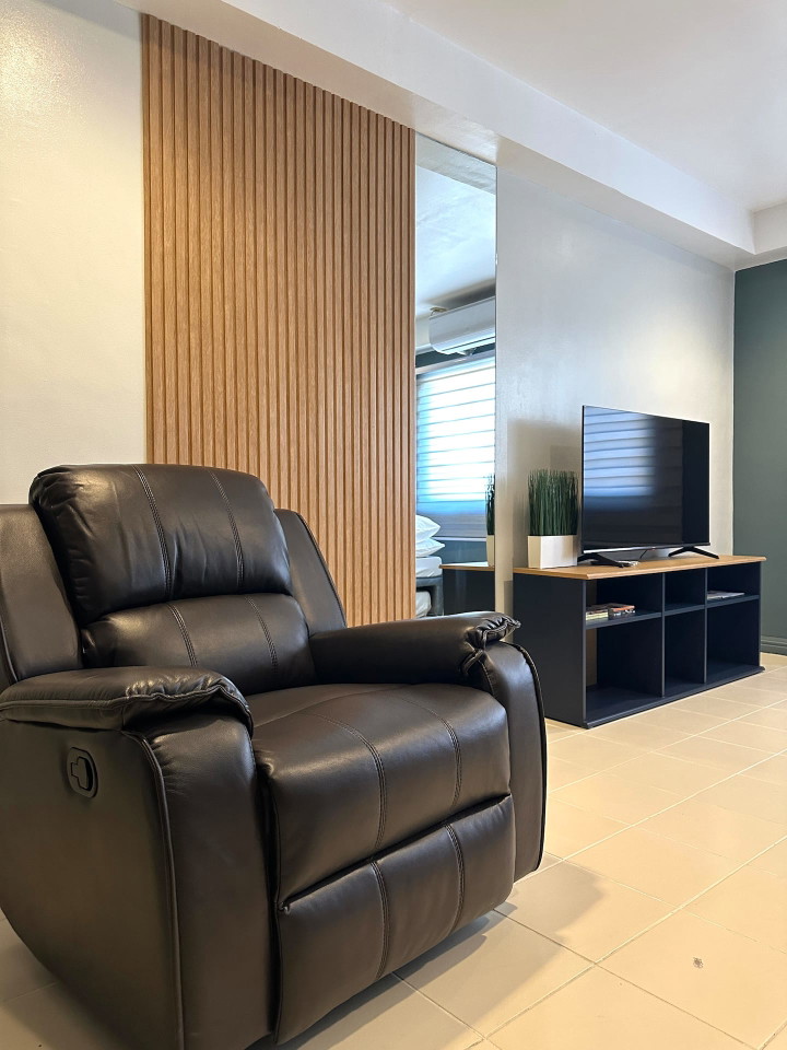 Crib 217: Mediterranean Condo W/ Unlimited Massage - Subic