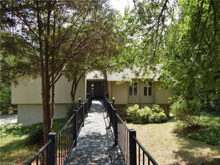 Modern Decor House In Quiet And Safe Neighborhood - Greensboro, NC