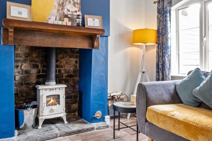 Quaint Pet-friendly Cottage, Log Burner, Courtyard - Stroud