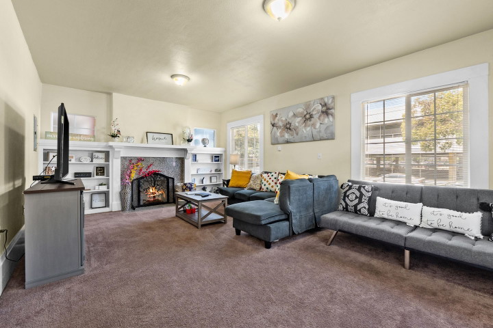 Spacious Home In Oakland - Oakland, CA