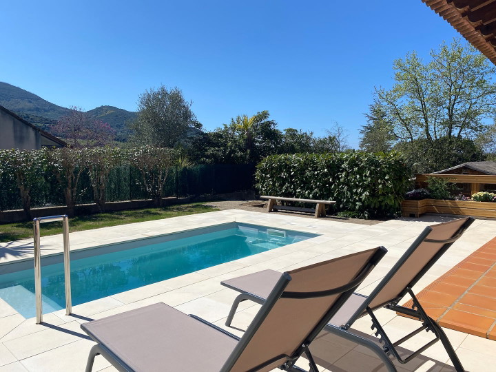 F4  Piscine Privée En Villa,10mn Dajaccio/plages - Corsica