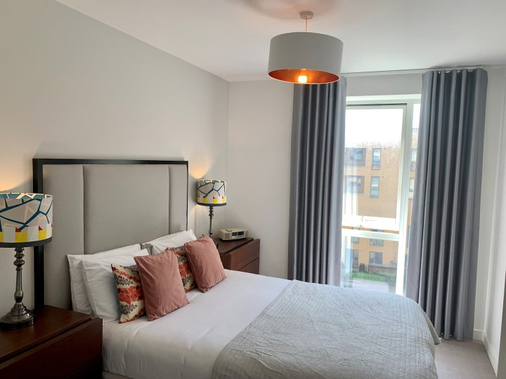 Modern Two Bed Pad - Kingston upon Thames