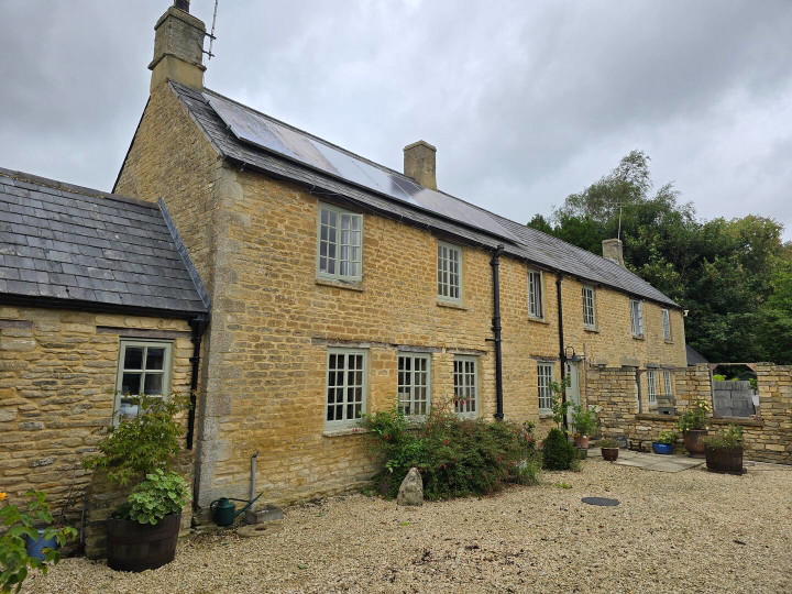 Cotswold Traditional Country House. - Burford, UK