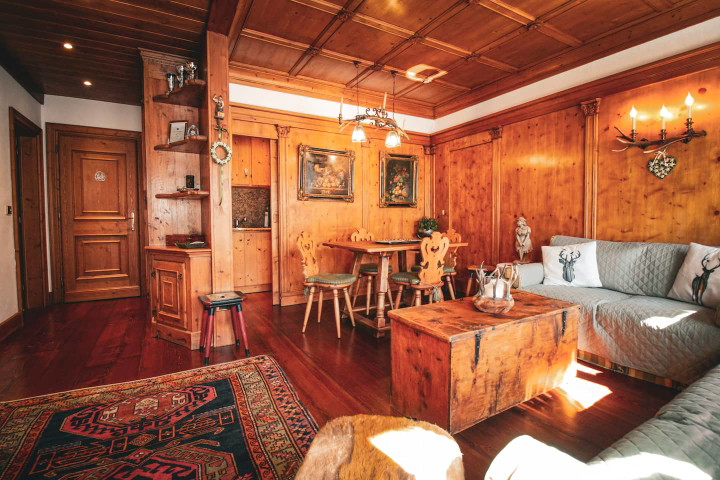 Cortina Wood Home - A Few Steps From The Center - 코르티나담페초