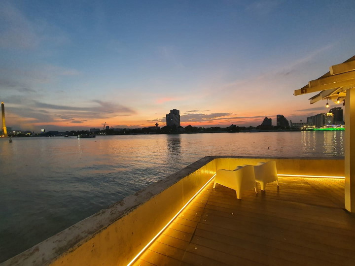 Chaophraya Riverfront House / Baanrimphraya - Bangkok