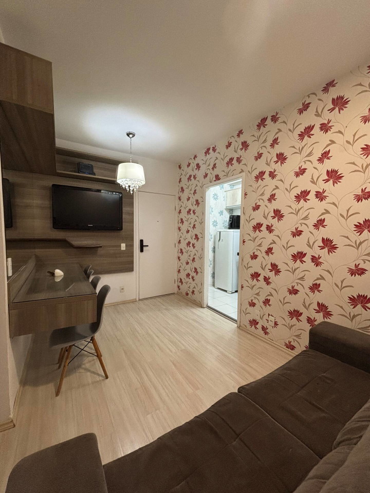 Apto C/garagem / Perto Bos, 50m Do Shopp Iguatemi - Sorocaba