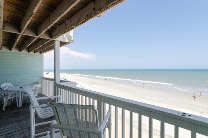 Spacious Ocean Front Condo In Ocean Dunes! - K132 - Bald Head Island, NC