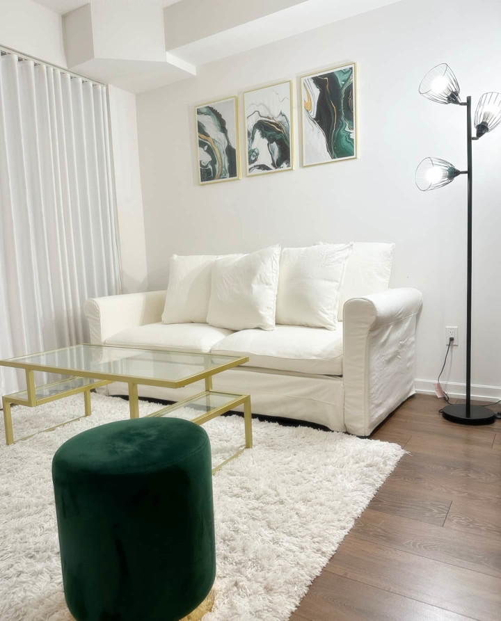 Modern 1+1 Condo Suite In Toronto + Free Parking! - Toronto