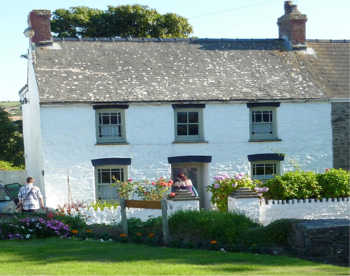 Artist's Coastal Cottage At Trefin, Pembrokeshire - Wales