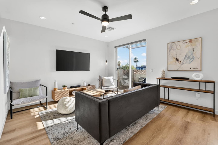 Copper Sky Townhome - Pool & Gym - Avondale, AZ