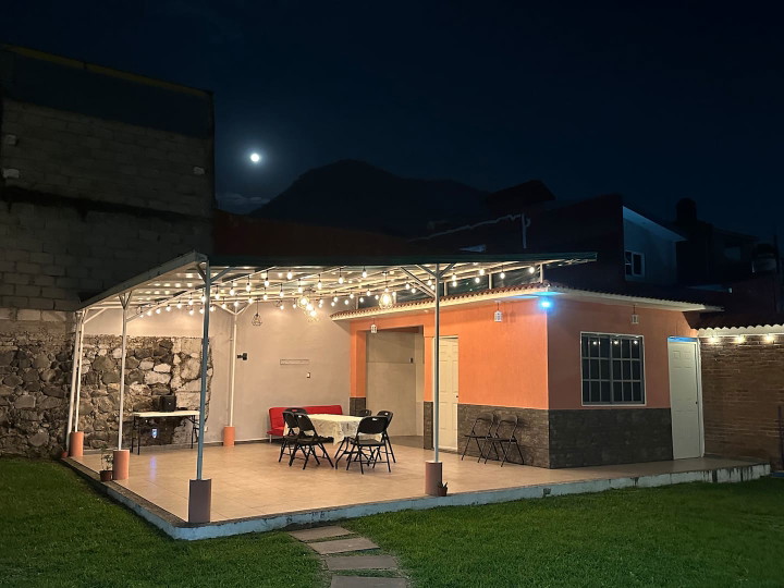 A Retro Terrace With A Garden - Orizaba