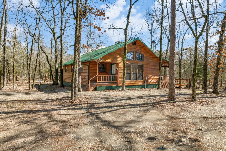 Peace In The Pines - Broken Bow, OK