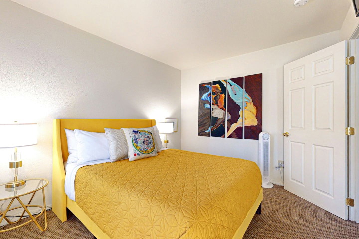 1br Hotel Room Right In Downtown Port Townsend - Port Townsend, WA