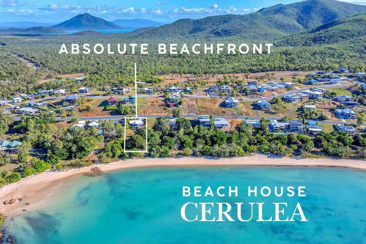Absolute Beachfront With Ocean Views 3 Bed + Pool - Hideaway Bay