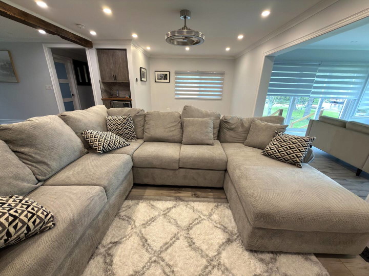 Modern Pigeon Lake Waterfront Retreat - Bobcaygeon