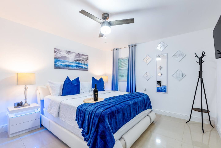 Cozy Palm Beach Stay | 5min Downtown | Pets Ok - West Palm Beach, FL