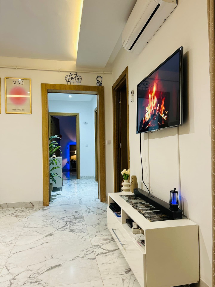 Modern Accommodation Overlooking The City, Les Palmeraies - Tunis