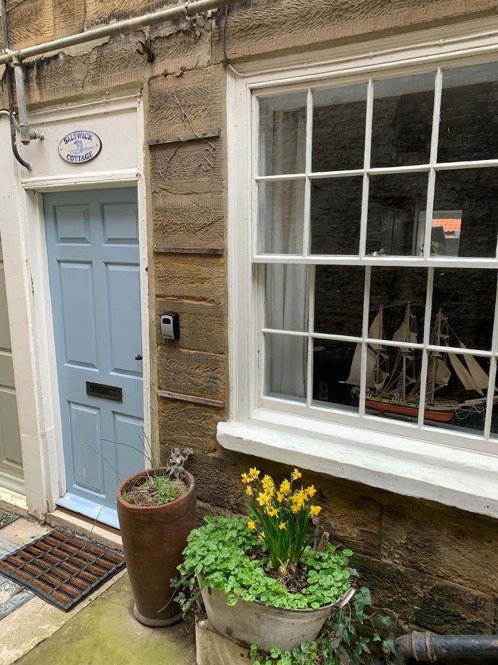 Saltwick Cottage - 
