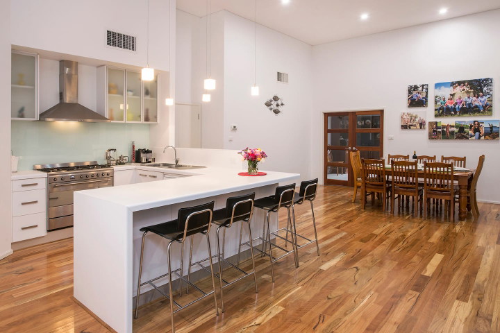 Burnvale: Very Spacious Home - Walk To Beach - Yallingup