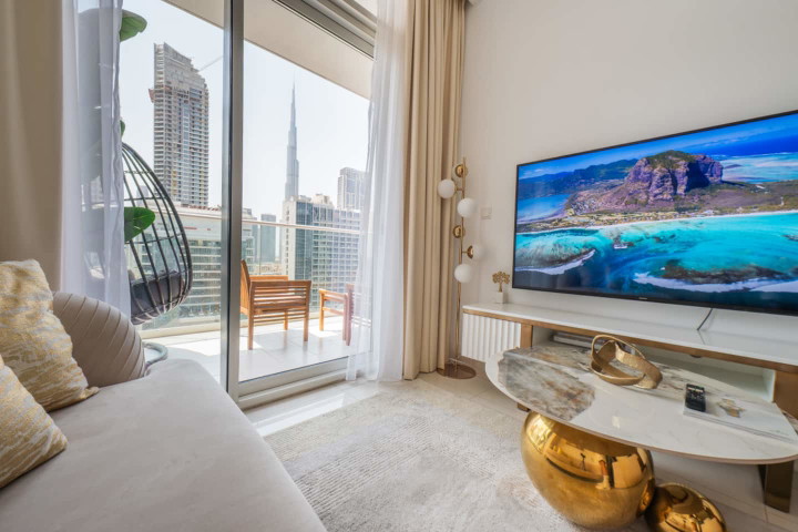 Stylish 1-bedroom Apartment With Burj Khalifa View - Dubai