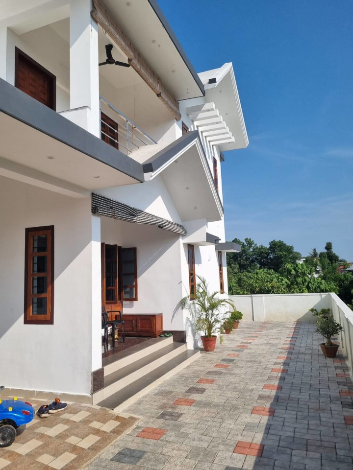 5 Bedroom House In Kottayam - Kottayam
