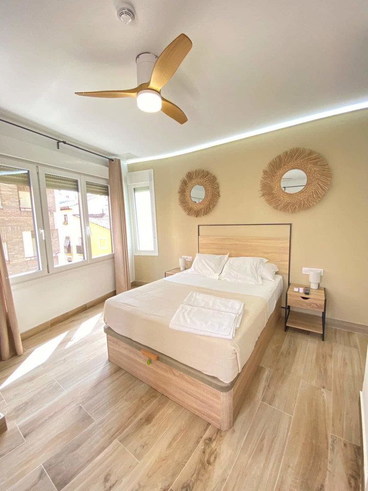 Grampy Boutique Hostal - Doble Superior Room - Zaragoza