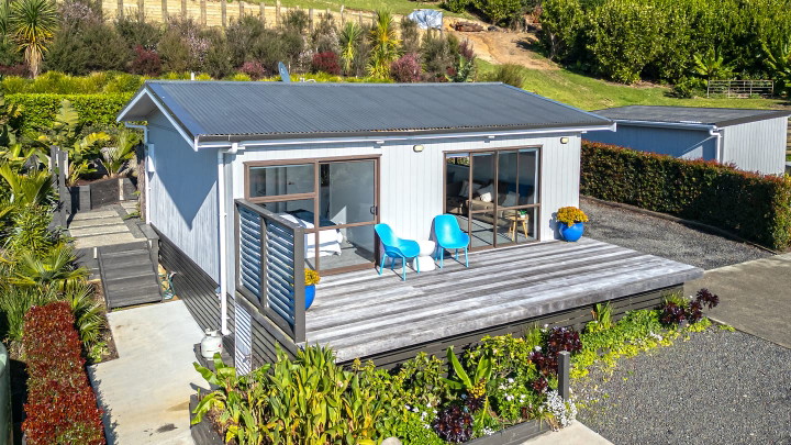 Hahei Beach Dolphin Cottage With Air Conditioning - Hahei