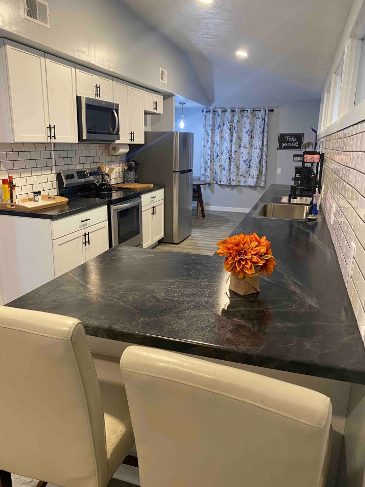 3 Bed 2 Full Bath Updated City Home - Battle Creek, MI