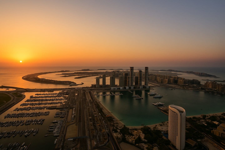 Luxe Marina Suite|360° Palm View|vintage Charm - Dubai