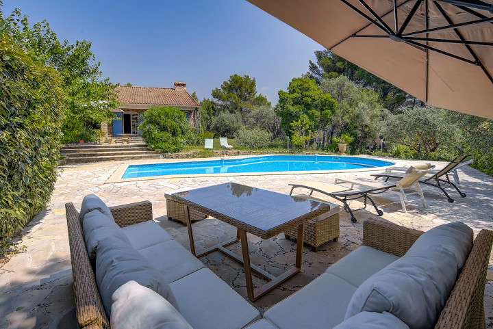 Villa Fayence Avec Piscine, Jardin & Climatisation - Fayence