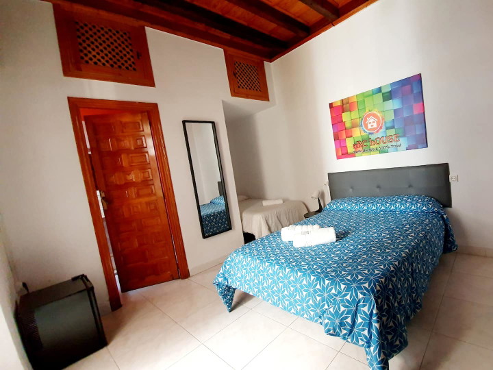 Ahc - Habitación Cuádruple Con Baño Privado - Cordoue