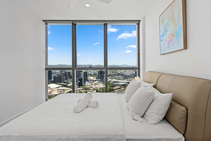 Luxury Stay 3-bedroom Stay W/ City And River View - Brisbane