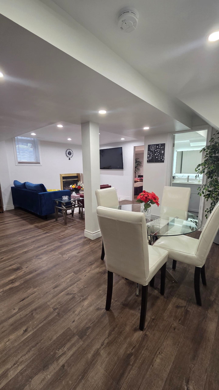 Modern Private Suite | Full Kitchen - Brampton