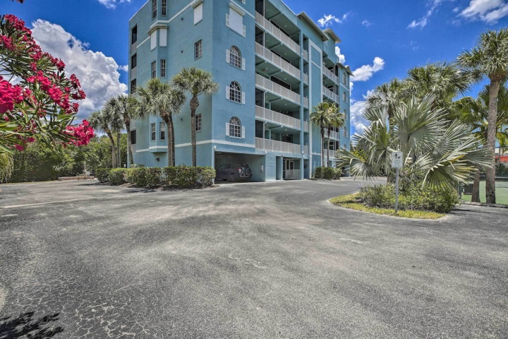 Steps To Beach! Heated Pool! - Fort Myers Beach, FL