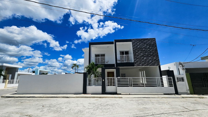 Villa Enmanuel. - La Romana