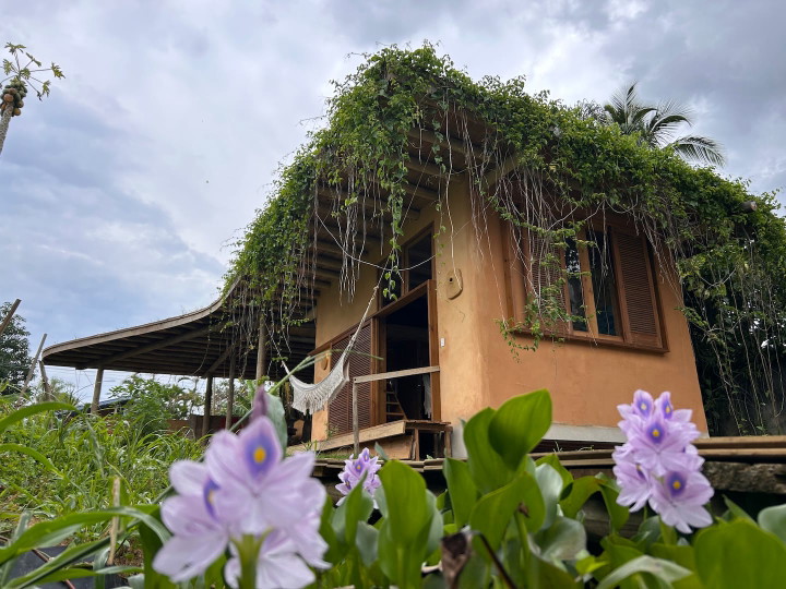 Casa Em Ubatuba Com Lago Ornamental. - Ubatuba