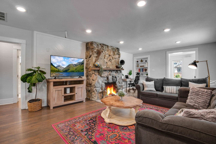 Sloan's Lake 6br | Sleeps 12, 2 Kitchens, Walk - Denver, CO