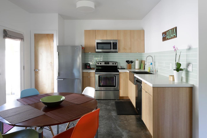 Modern Mango Beach Home North Shore - 30 Day Stays - Kahuku, HI