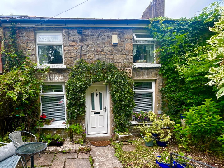 Nant Cottage - South Wales