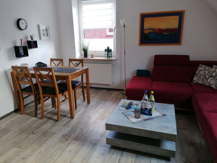 Unsere Fewo Liegt Ruhig Gelegen In Einer Seitenstraße Im Obergeschoß - Juist
