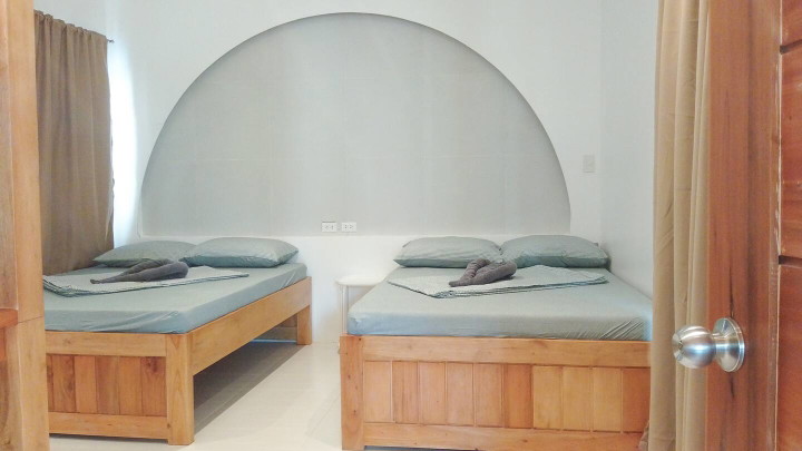 Family Room 1 - Sipalay